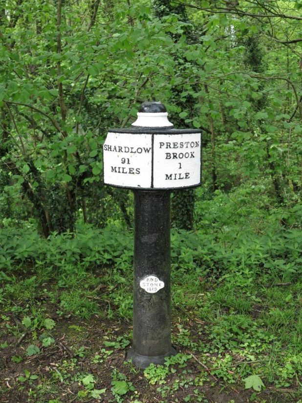S91PB01 Dutton Stop Lock – Trent & Mersey Canal Society